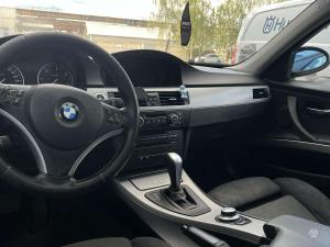 Melns BMW 320 2007 Kauņa, ar dzinēja tilpumu 2.00 L un nobraukumu 346 tūkst. km par 2850 €, foto 16 vietnē AUTOMOTO.COM.LV