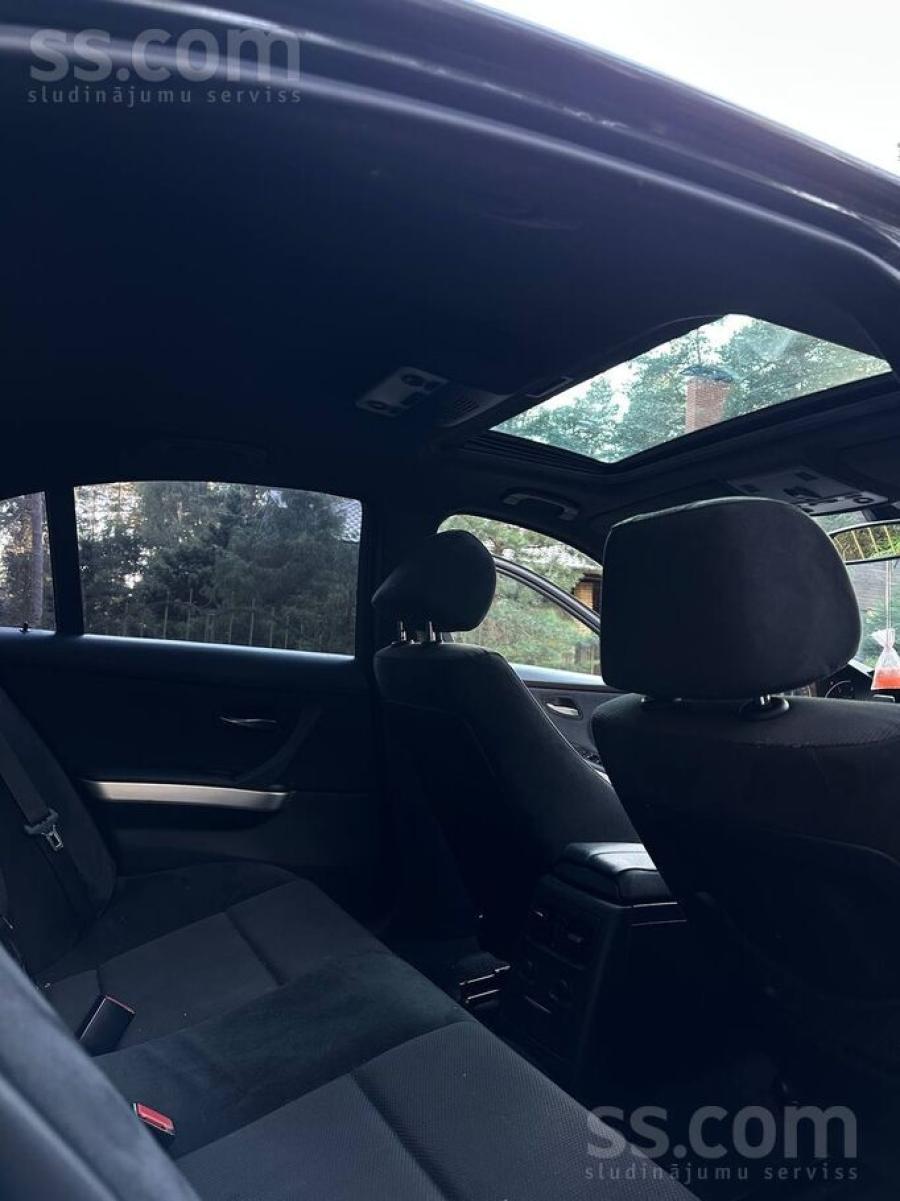 Black BMW 320 2007 in Riga, with an engine capacity of 2.00 L and mileage of 400 thousand km for 4750 €, photo 4 on AUTOMOTO.COM.LV