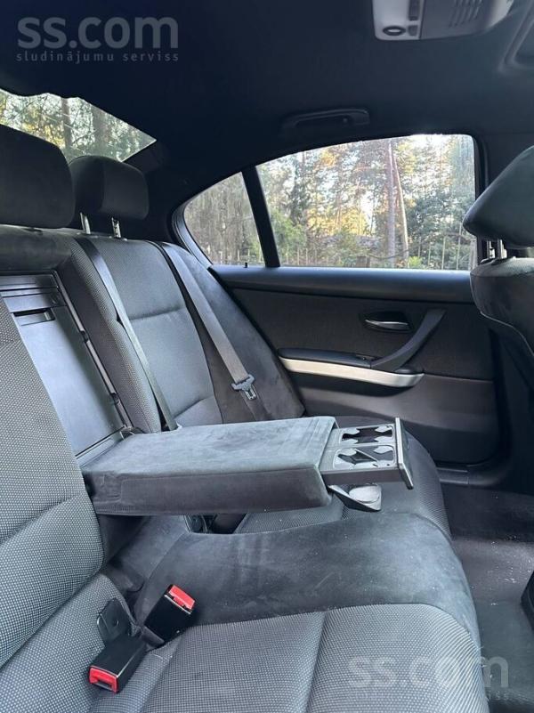 Melns BMW 320 2007 Rīga, ar dzinēja tilpumu 2.00 L un nobraukumu 400 tūkst. km par 4750 €, foto 5 vietnē AUTOMOTO.COM.LV