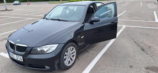 Melns BMW 320 2007 Viļņa, ar dzinēja tilpumu 2.00 L un nobraukumu 331 tūkst. km par 3500 €, foto 2 vietnē AUTOMOTO.COM.LV