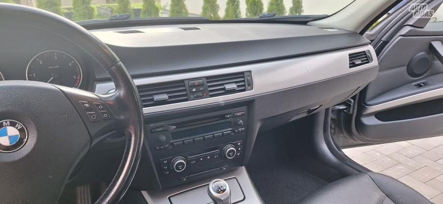 Melns BMW 320 2007 Viļņa, ar dzinēja tilpumu 2.00 L un nobraukumu 331 tūkst. km par 3500 €, foto 16 vietnē AUTOMOTO.COM.LV