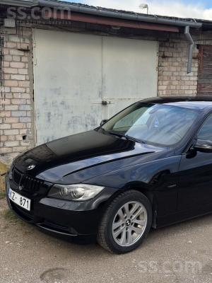 Melns BMW 320 2007 Jelgava, ar dzinēja tilpumu 2.00 L un nobraukumu 380 tūkst. km par 3499 €, foto 4 vietnē AUTOMOTO.COM.LV