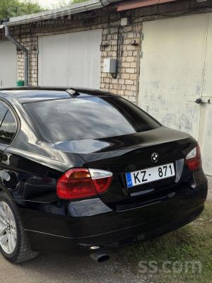 Melns BMW 320 2007 Jelgava, ar dzinēja tilpumu 2.00 L un nobraukumu 380 tūkst. km par 3499 €, foto 7 vietnē AUTOMOTO.COM.LV