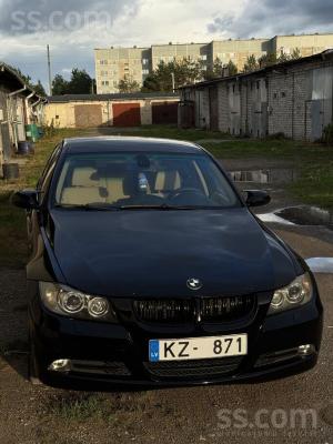 Melns BMW 320 2007 Jelgava, ar dzinēja tilpumu 2.00 L un nobraukumu 380 tūkst. km par 3499 €, foto 11 vietnē AUTOMOTO.COM.LV