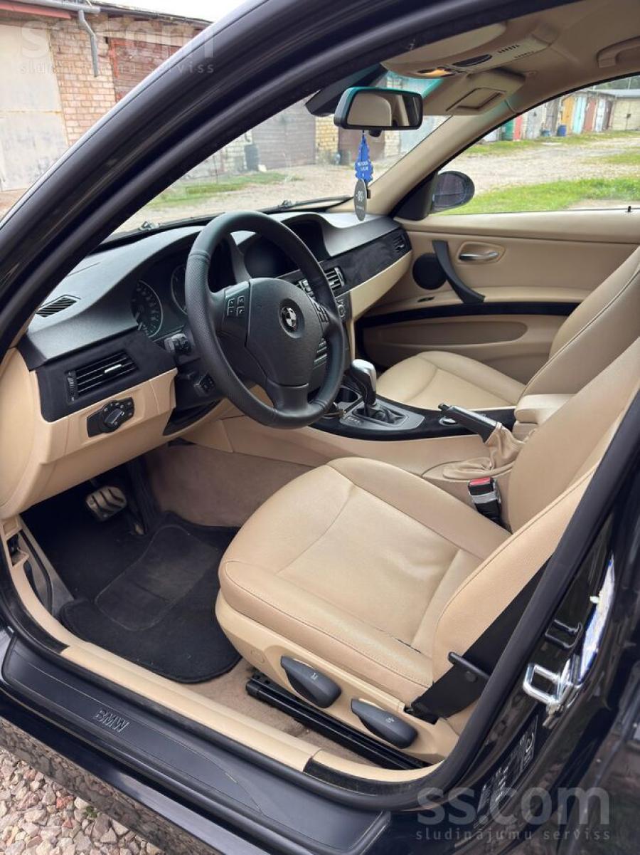 Melns BMW 320 2007 Jelgava, ar dzinēja tilpumu 2.00 L un nobraukumu 380 tūkst. km par 3499 €, foto 16 vietnē AUTOMOTO.COM.LV