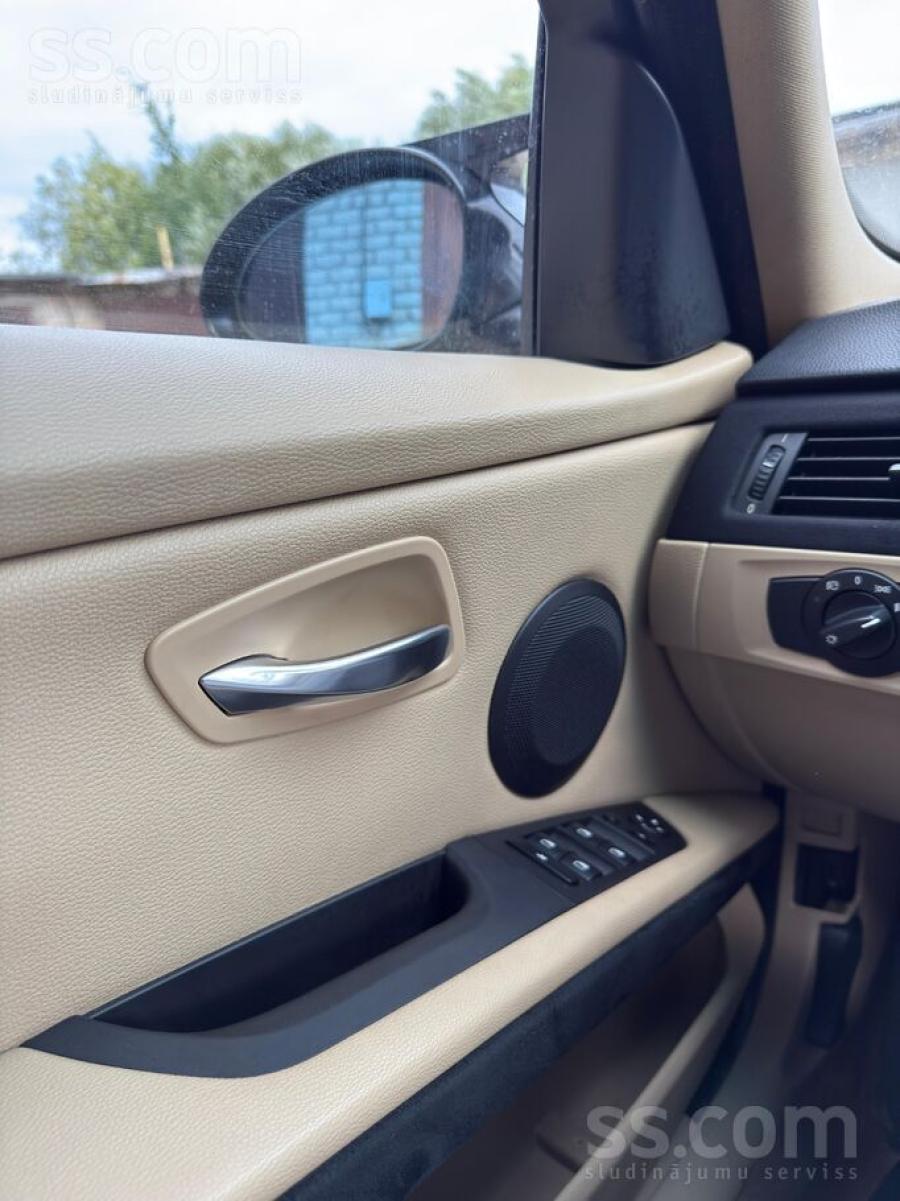 Melns BMW 320 2007 Jelgava, ar dzinēja tilpumu 2.00 L un nobraukumu 380 tūkst. km par 3499 €, foto 23 vietnē AUTOMOTO.COM.LV