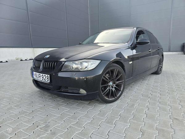 Melns BMW 320 2007 Šauļi, ar dzinēja tilpumu 2.00 L un nobraukumu 355 tūkst. km par 3650 €, foto 3 vietnē AUTOMOTO.COM.LV