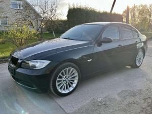 Melns BMW 320 2007 Kauņa, ar dzinēja tilpumu 2.00 L un nobraukumu 189 tūkst. km par 3800 €, foto 4 vietnē AUTOMOTO.COM.LV