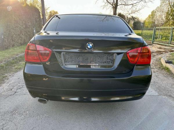 Black BMW 320 2007 in Kaunas, with an engine capacity of 2.00 L and mileage of 189 thousand km for 3800 €, photo 6 on AUTOMOTO.COM.LV
