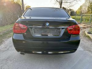Melns BMW 320 2007 Kauņa, ar dzinēja tilpumu 2.00 L un nobraukumu 189 tūkst. km par 3800 €, foto 6 vietnē AUTOMOTO.COM.LV