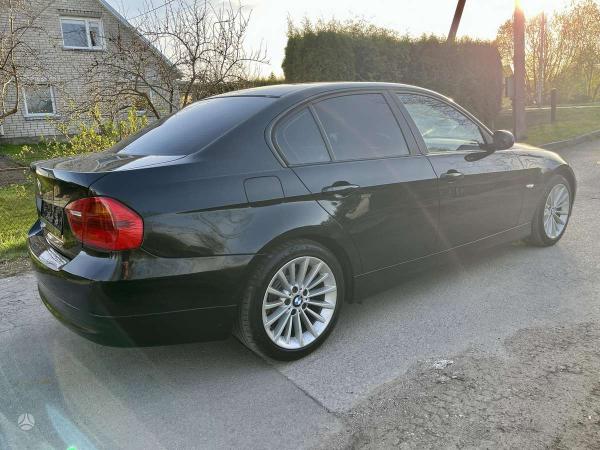 Black BMW 320 2007 in Kaunas, with an engine capacity of 2.00 L and mileage of 189 thousand km for 3800 €, photo 7 on AUTOMOTO.COM.LV