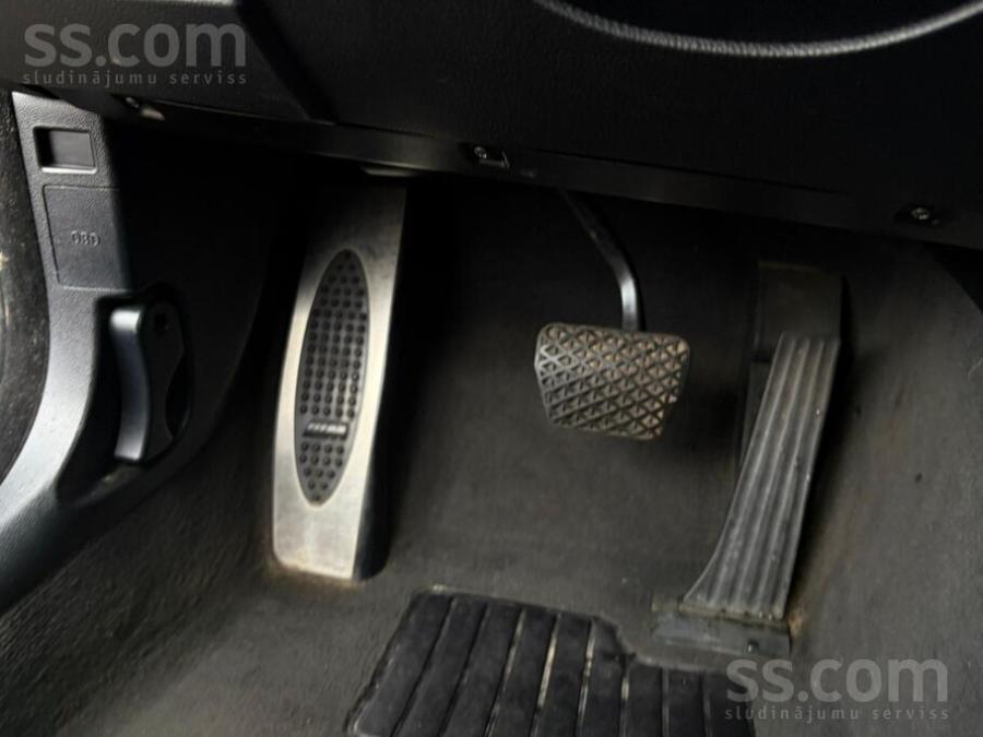 Melns BMW 320 2007 Rīga, ar dzinēja tilpumu 2.00 L un nobraukumu 0 tūkst. km par 3490 €, foto 17 vietnē AUTOMOTO.COM.LV