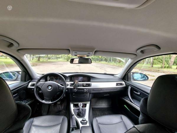BMW 320 2007 Liepāja vietnē Melns BMW 320 2007 Liepāja, ar dzinēja tilpumu 2.00 L un nobraukumu 319 tūkst. km par 4000 €, foto 4 vietnē AUTOMOTO.COM.LV
