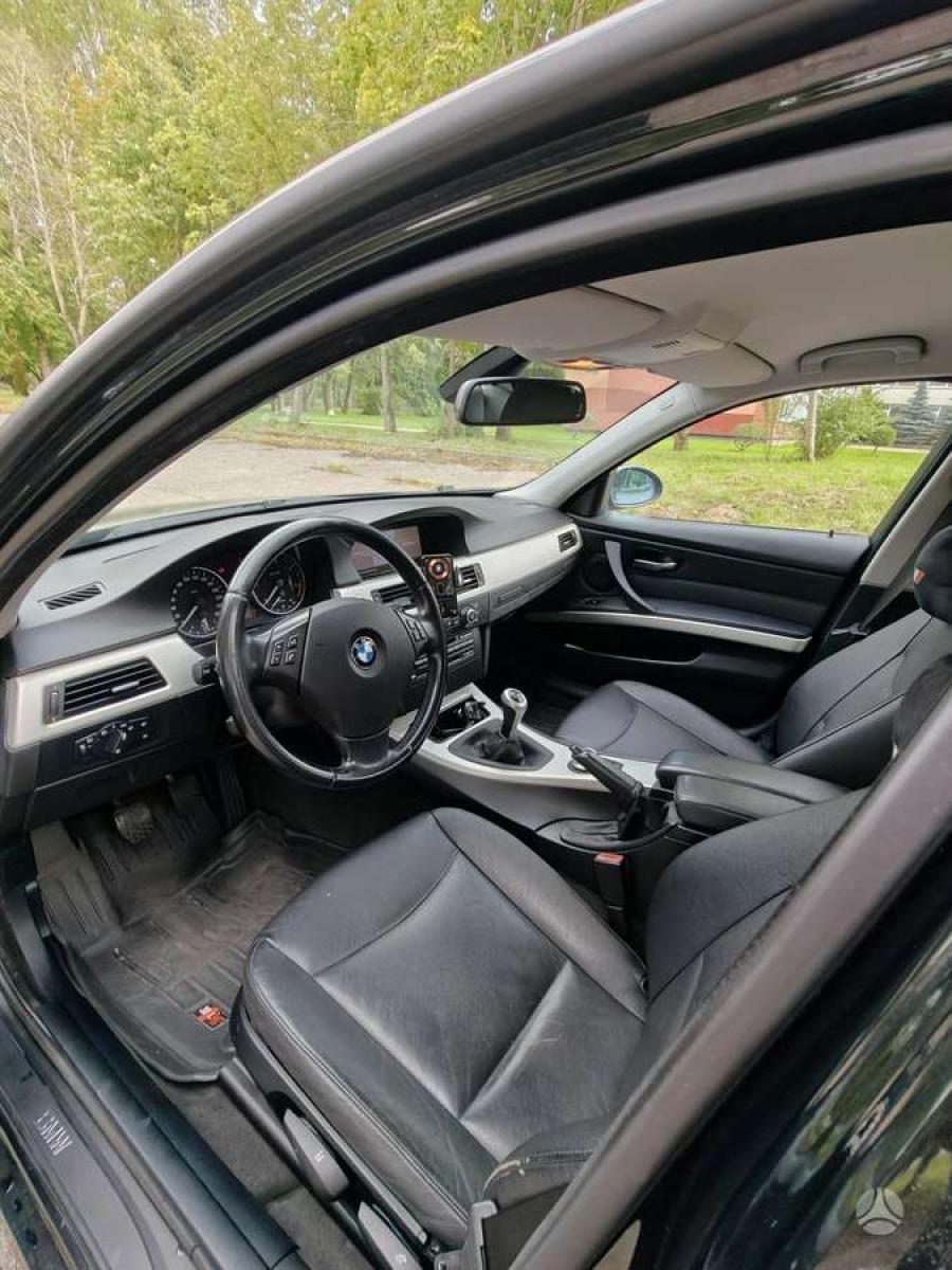 Melns BMW 320 2007 Liepāja, ar dzinēja tilpumu 2.00 L un nobraukumu 319 tūkst. km par 4000 €, foto 5 vietnē AUTOMOTO.COM.LV