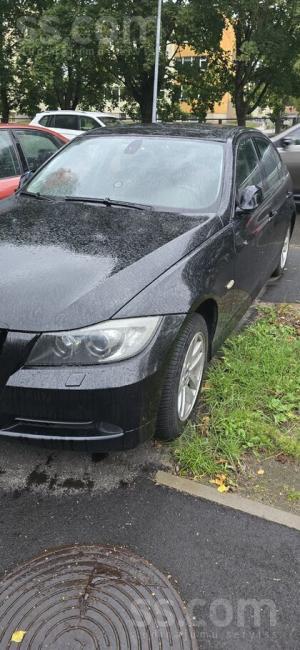 Melns BMW 320 2007 Rīga, ar dzinēja tilpumu 2.00 L un nobraukumu 189 tūkst. km par 2500 €, foto  vietnē AUTOMOTO.COM.LV