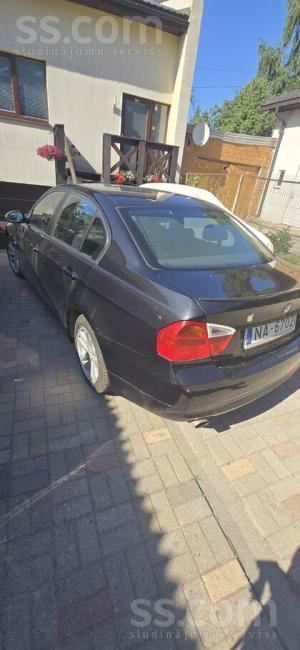 Melns BMW 320 2007 Rīga, ar dzinēja tilpumu 2.00 L un nobraukumu 189 tūkst. km par 2500 €, foto 9 vietnē AUTOMOTO.COM.LV
