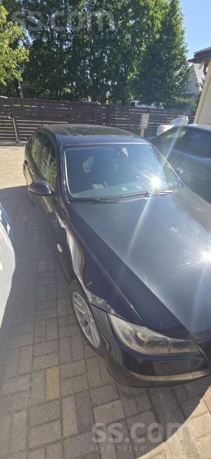 Melns BMW 320 2007 Rīga, ar dzinēja tilpumu 2.00 L un nobraukumu 189 tūkst. km par 2500 €, foto 10 vietnē AUTOMOTO.COM.LV