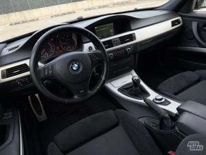 Melns BMW 320 2007 Viļņa, ar dzinēja tilpumu 2.00 L un nobraukumu 252 tūkst. km par 4899 €, foto 18 vietnē AUTOMOTO.COM.LV