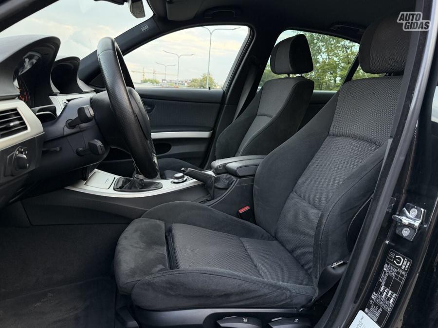 Melns BMW 320 2007 Viļņa, ar dzinēja tilpumu 2.00 L un nobraukumu 252 tūkst. km par 4899 €, foto 20 vietnē AUTOMOTO.COM.LV