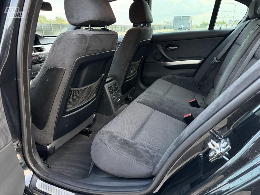 Melns BMW 320 2007 Viļņa, ar dzinēja tilpumu 2.00 L un nobraukumu 252 tūkst. km par 4899 €, foto 34 vietnē AUTOMOTO.COM.LV