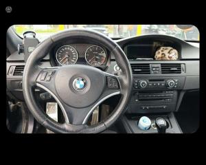 Black BMW 320 2007 in Kaunas, with an engine capacity of 1.99 L and mileage of 382 thousand km for 1800 €, photo 5 on AUTOMOTO.COM.LV