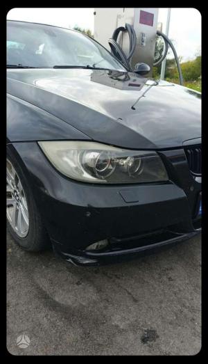 Black BMW 320 2007 in Kaunas, with an engine capacity of 1.99 L and mileage of 382 thousand km for 1800 €, photo 7 on AUTOMOTO.COM.LV