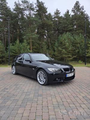 Black BMW 320 2007 in Riga, with an engine capacity of 2.00 L and mileage of 422 thousand km for 3650 €, photo 9 on AUTOMOTO.COM.LV