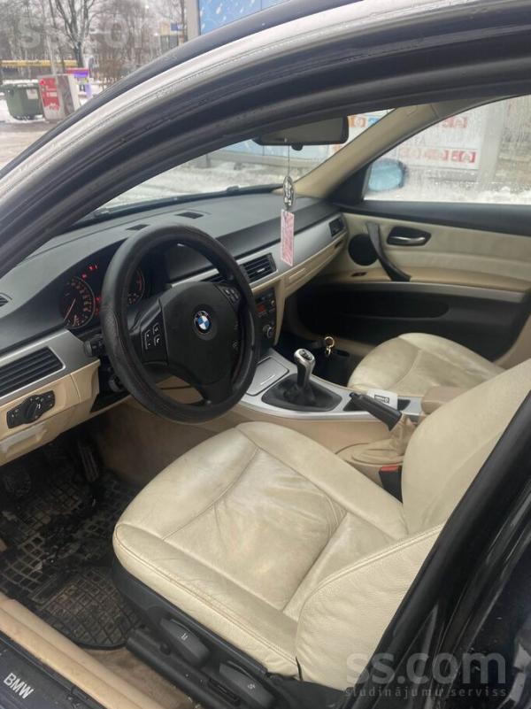 Melns BMW 320 2008 Rīga, ar dzinēja tilpumu 2.00 L un nobraukumu 382 tūkst. km par 3000 €, foto 8 vietnē AUTOMOTO.COM.LV
