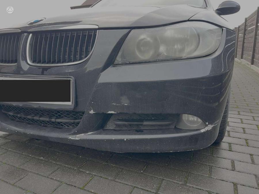 Melns BMW 320 2008 Klaipėda, ar dzinēja tilpumu 2.00 L un nobraukumu 332 tūkst. km par 1800 €, foto 3 vietnē AUTOMOTO.COM.LV