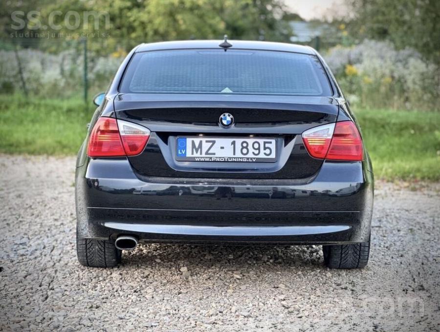 Black BMW 320 2008 in Riga, with an engine capacity of 2.00 L and mileage of 419 thousand km for 4200 €, photo 4 on AUTOMOTO.COM.LV