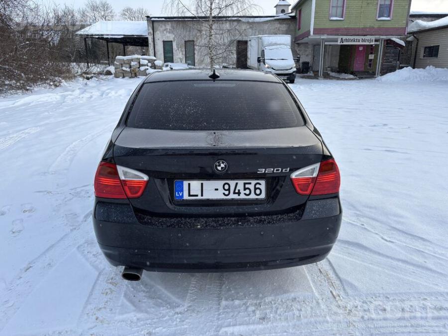 Melns BMW 320 2008 Gulbene, ar dzinēja tilpumu 2.00 L un nobraukumu 291 tūkst. km par 4800 €, foto 4 vietnē AUTOMOTO.COM.LV