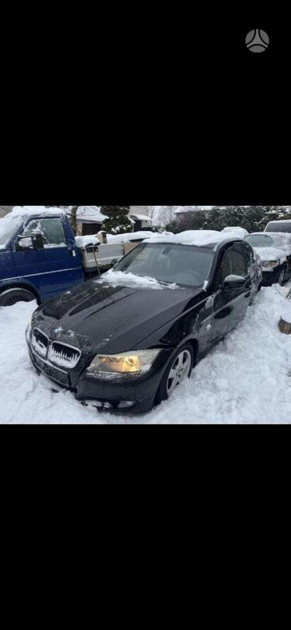 Black BMW 320 2008 in Kaunas, with an engine capacity of 1.80 L and mileage of 286 thousand km for 3650 €, photo 1 on AUTOMOTO.COM.LV