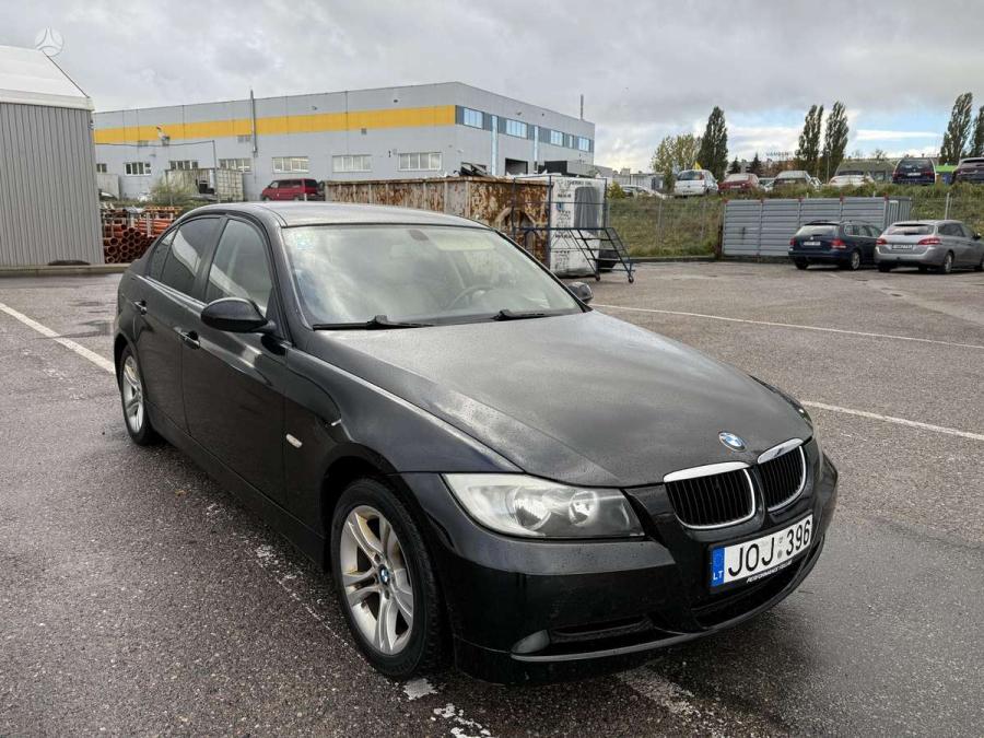 Black BMW 320 2008 in Klaipeda, with an engine capacity of 2.00 L and mileage of 280 thousand km for 2600 €, photo 1 on AUTOMOTO.COM.LV