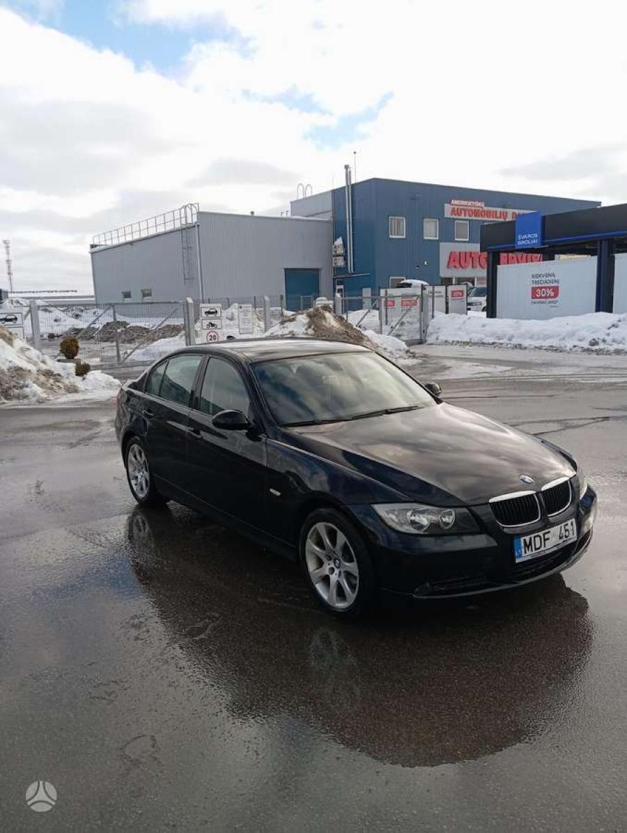 Melns BMW 320 2008 Klaipėda, ar dzinēja tilpumu 2.00 L un nobraukumu 230 tūkst. km par 2500 €, foto 1 vietnē AUTOMOTO.COM.LV