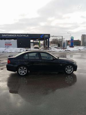 Melns BMW 320 2008 Klaipėda, ar dzinēja tilpumu 2.00 L un nobraukumu 230 tūkst. km par 2500 €, foto 2 vietnē AUTOMOTO.COM.LV