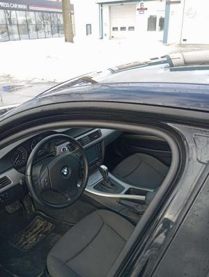 Melns BMW 320 2008 Klaipėda, ar dzinēja tilpumu 2.00 L un nobraukumu 230 tūkst. km par 2500 €, foto 9 vietnē AUTOMOTO.COM.LV