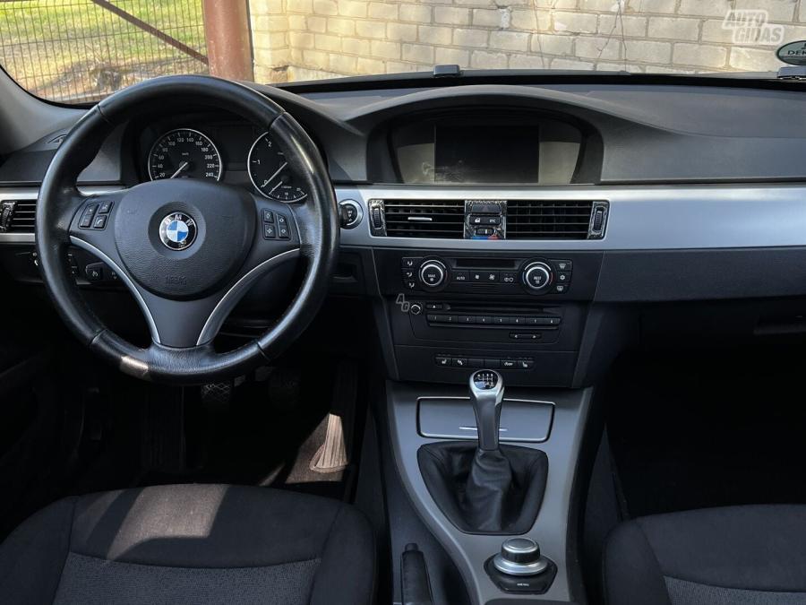 Black BMW 320 2008 in Prienai, with an engine capacity of 2.00 L and mileage of 300 thousand km for 3200 €, photo 8 on AUTOMOTO.COM.LV