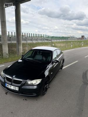 Melns BMW 320 2008 Kauņa, ar dzinēja tilpumu 2.00 L un nobraukumu 320 tūkst. km par 2970 €, foto 9 vietnē AUTOMOTO.COM.LV