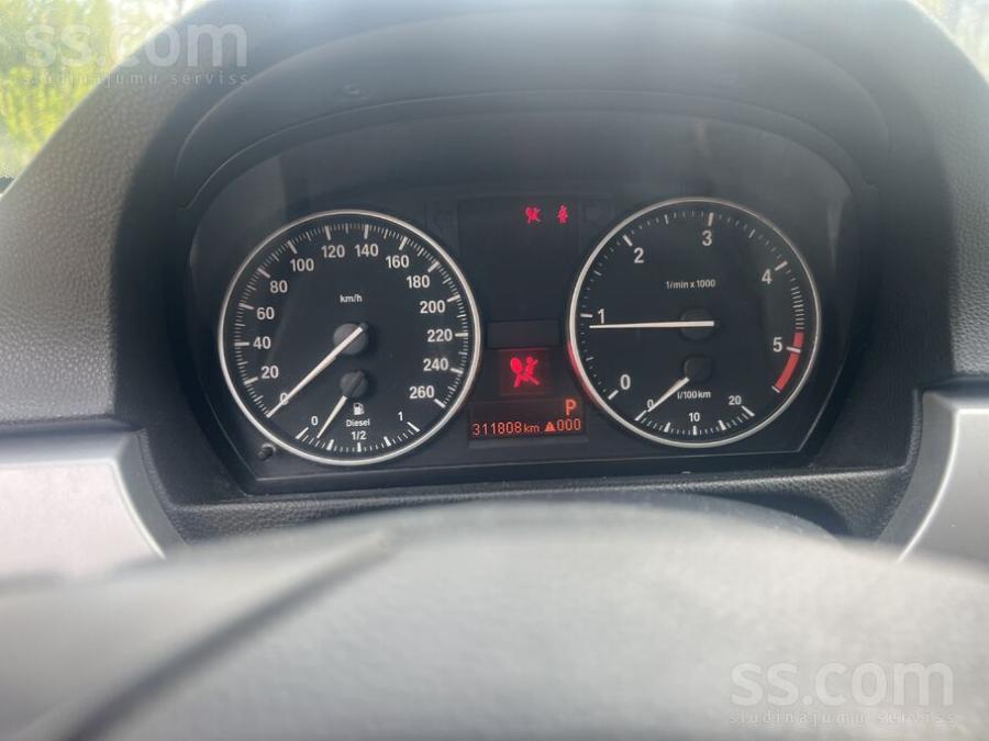 Melns BMW 320 2008 Ogre, ar dzinēja tilpumu 2.00 L un nobraukumu 312 tūkst. km par 3550 €, foto 5 vietnē AUTOMOTO.COM.LV