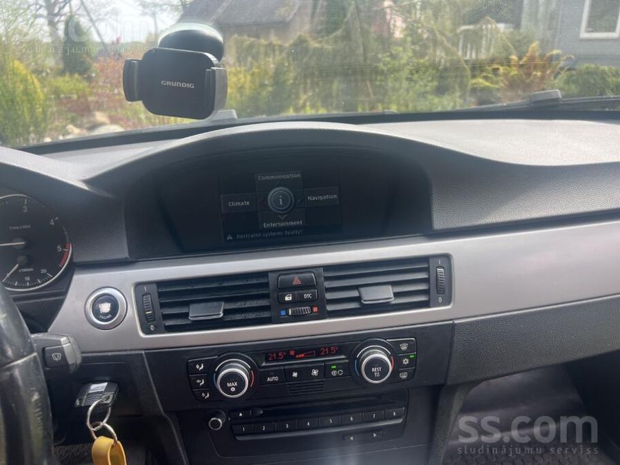 Melns BMW 320 2008 Ogre, ar dzinēja tilpumu 2.00 L un nobraukumu 312 tūkst. km par 3550 €, foto 7 vietnē AUTOMOTO.COM.LV