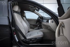 Melns BMW 320 2008 Rīga, ar dzinēja tilpumu 2.00 L un nobraukumu 159 tūkst. km par 4490 €, foto 10 vietnē AUTOMOTO.COM.LV
