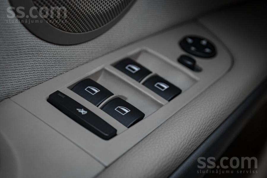 Melns BMW 320 2008 Rīga, ar dzinēja tilpumu 2.00 L un nobraukumu 159 tūkst. km par 4490 €, foto 15 vietnē AUTOMOTO.COM.LV