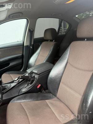 Melns BMW 320 2008 Rīga, ar dzinēja tilpumu 2.00 L un nobraukumu 0 tūkst. km par 4200 €, foto 7 vietnē AUTOMOTO.COM.LV