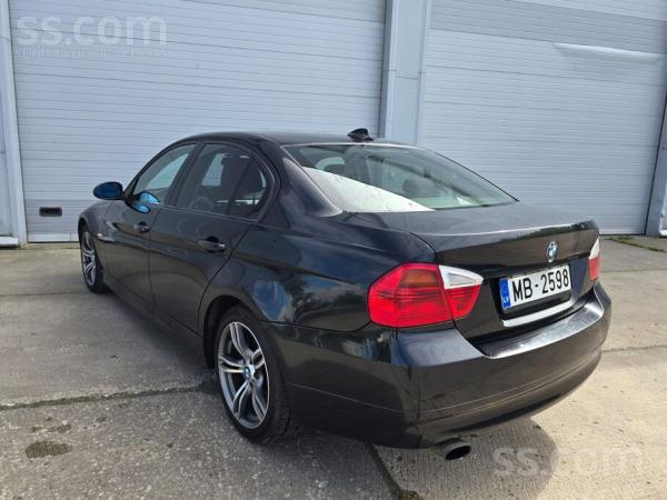Melns BMW 320 2008 Rīga, ar dzinēja tilpumu 2.00 L un nobraukumu 390 tūkst. km par 2800 €, foto 8 vietnē AUTOMOTO.COM.LV