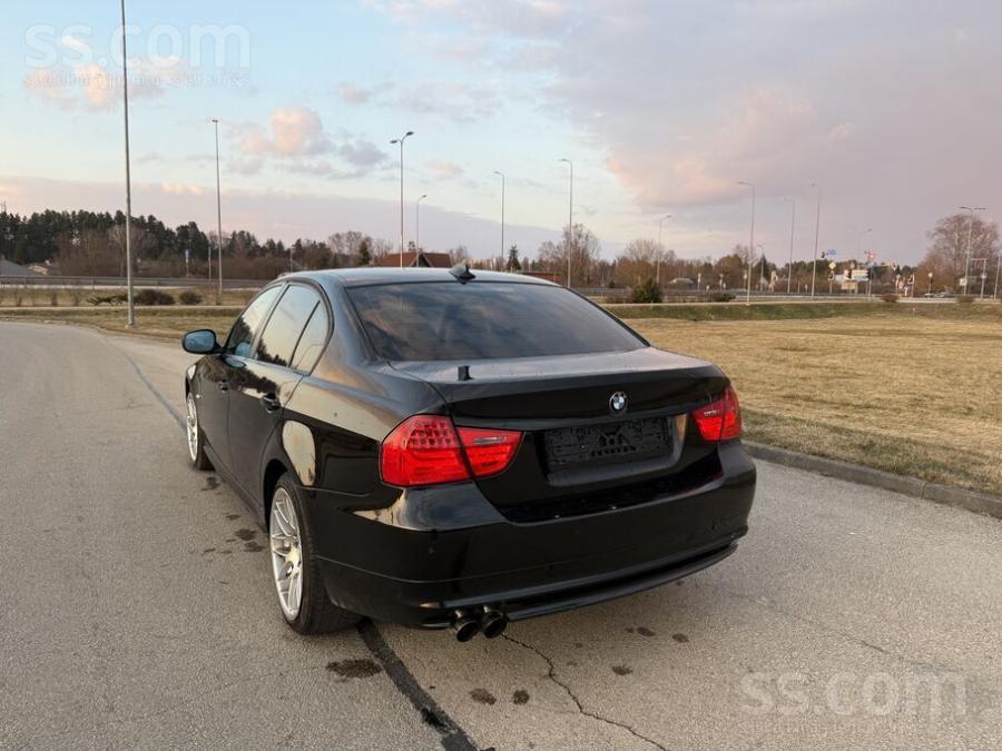 Black BMW 320 2008 in Ogre, with an engine capacity of 2.00 L and mileage of 0 thousand km for 4800 €, photo 5 on AUTOMOTO.COM.LV