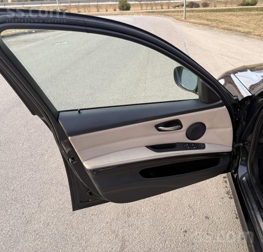 Black BMW 320 2008 in Ogre, with an engine capacity of 2.00 L and mileage of 0 thousand km for 4800 €, photo 11 on AUTOMOTO.COM.LV