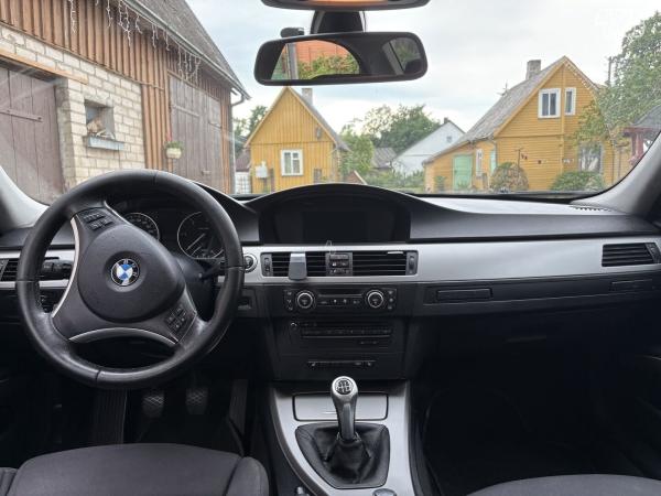 Melns BMW 320 2008 Šauļi, ar dzinēja tilpumu 2.00 L un nobraukumu 386 tūkst. km par 3100 €, foto 9 vietnē AUTOMOTO.COM.LV