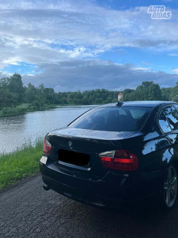 Black BMW 320 2008 in Siauliai, with an engine capacity of 2.00 L and mileage of 386 thousand km for 3100 €, photo 5 on AUTOMOTO.COM.LV