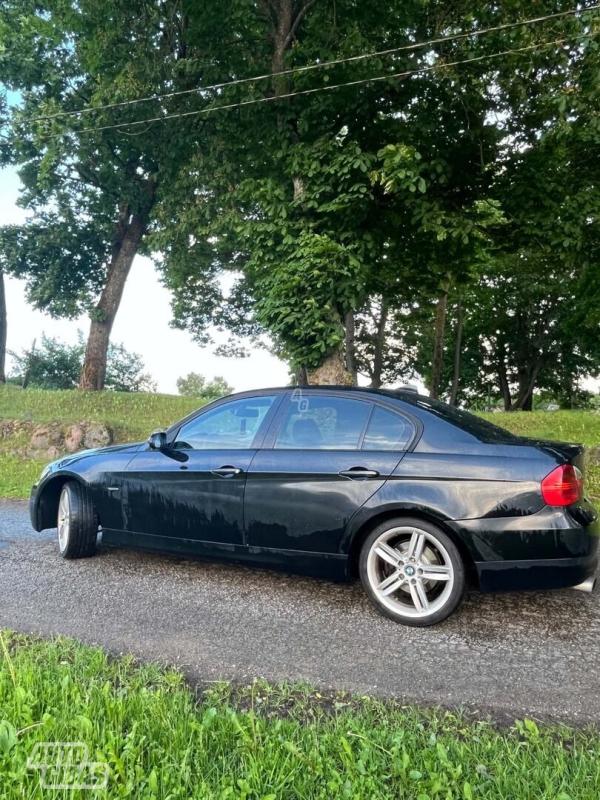 Black BMW 320 2008 in Siauliai, with an engine capacity of 2.00 L and mileage of 386 thousand km for 3100 €, photo 6 on AUTOMOTO.COM.LV