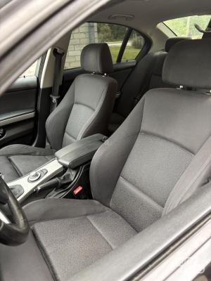 Black BMW 320 2008 in Siauliai, with an engine capacity of 2.00 L and mileage of 386 thousand km for 3100 €, photo 11 on AUTOMOTO.COM.LV